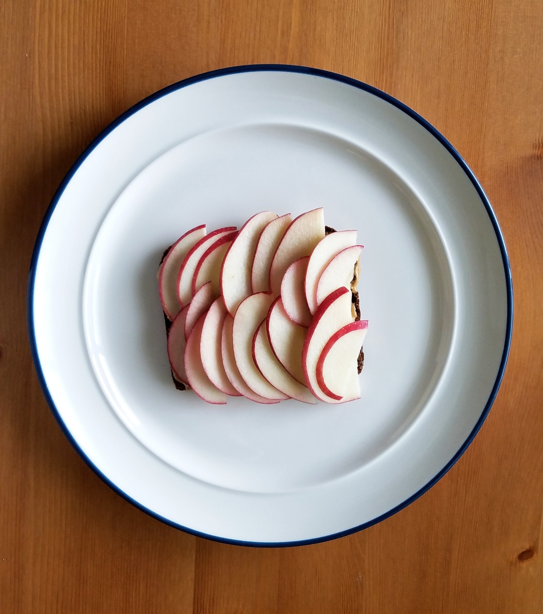 Recipe: Apple Toast with Peanut Butter and Cinnamon Sugar – Claire Aucella