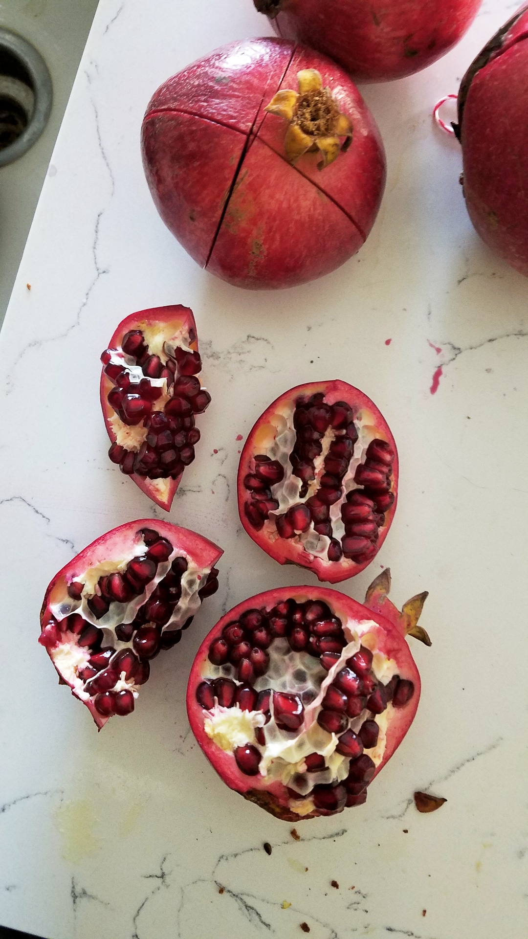 Technique: How to Open a Pomegranate – Claire Aucella